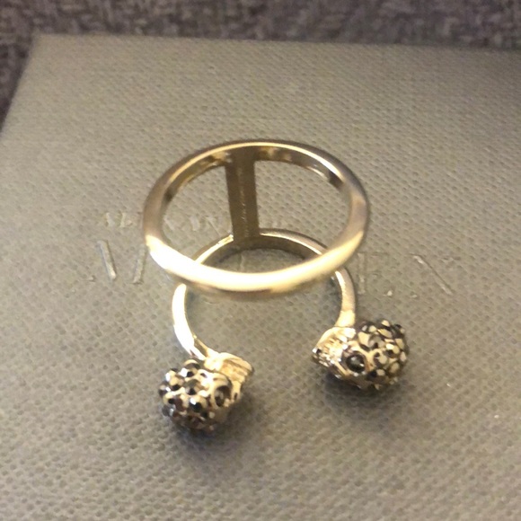 Alexander McQueen | Jewelry | New Alexander Mcqueen Twin Skull Ring ...